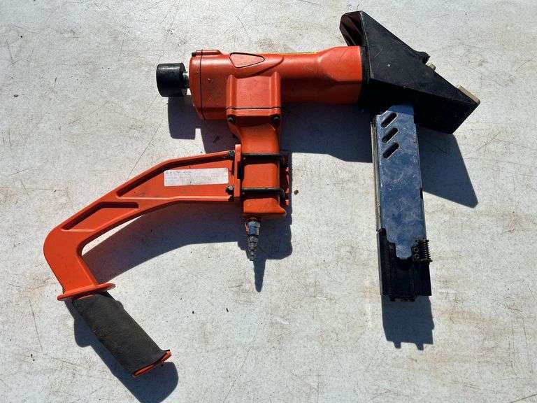 Central Floor Nailer Cleat and Staple Type - Ford Brothers, Inc.