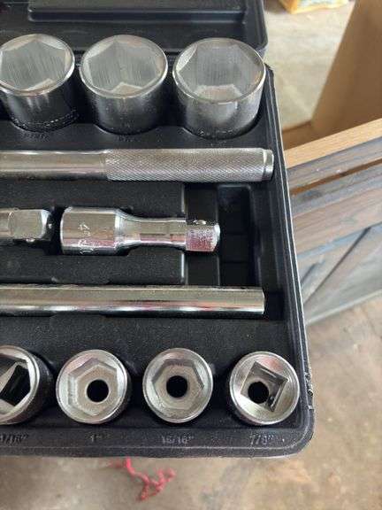 Jobsmart Socket Set with Ratchet and Accessories - Ford Brothers, Inc.