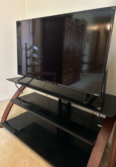 Vizio Television & Stand - Ford Brothers, Inc.