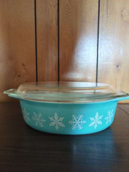 Pyrex Turquoise Snowflake Casserole Dish with Lid - Ford Brothers, Inc.