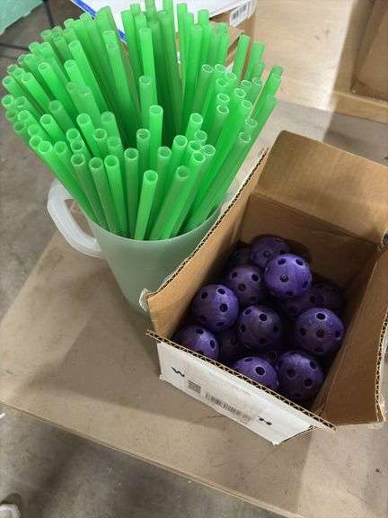 CRAZY FORTS CONSTRUCTION TOYS- JUST ADD BED SHEETS FOR ENDLESS FUN- 21 ...