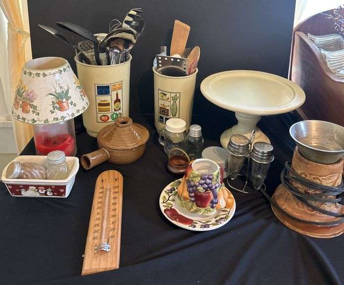 Mixed Kitchenware & Decorative Items - Ford Brothers, Inc.