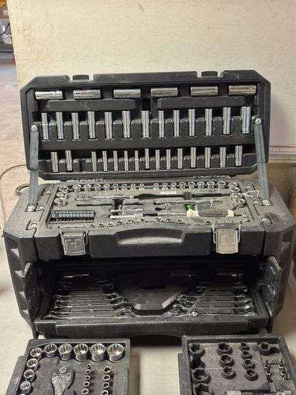 Hart Tool Chest with Assorted Socket and Wrench Sets - Ford Brothers, Inc.