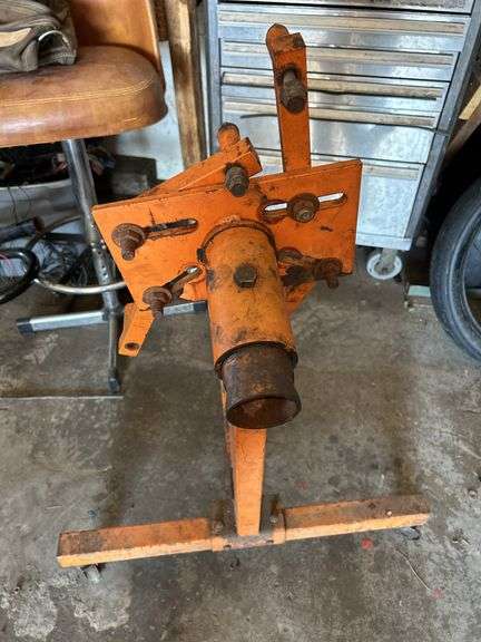 Heavy Duty Orange Engine Stand - Ford Brothers, Inc.