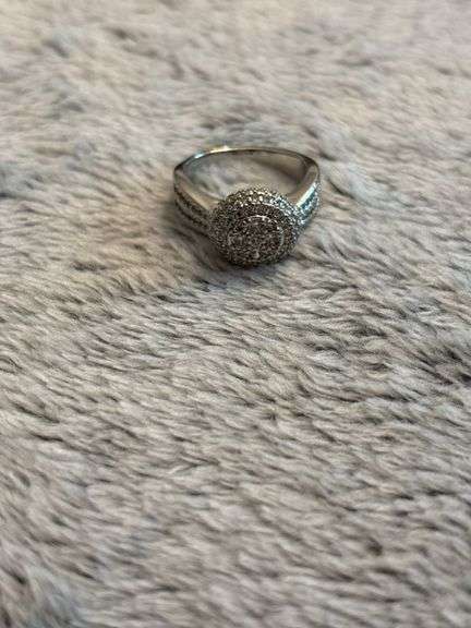 BEAUTIFUL ENGAGEMENT RING. SIZE 6. S925 NO DIAMOND TEST. - Ford ...