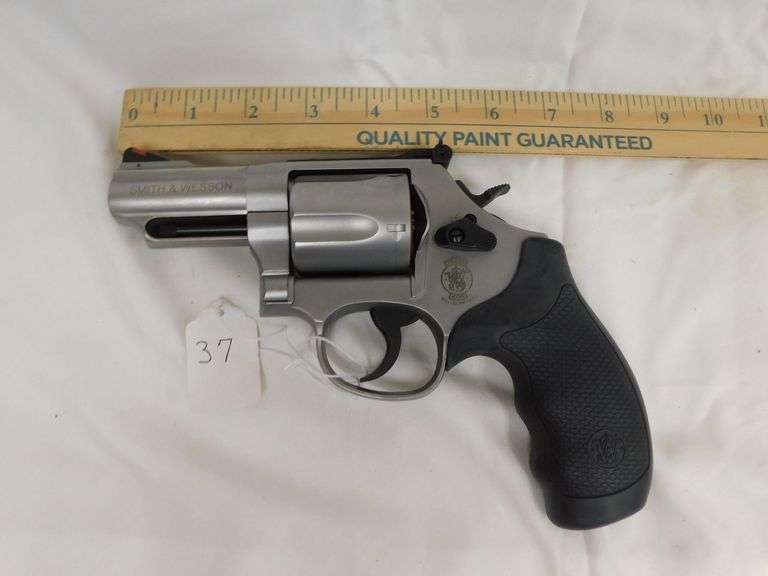 Smith and Wesson 69 model - Revolver - 44m - Serial #DYP9942 - Ford ...