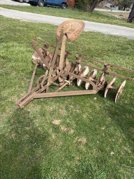 Pull-Behind Disc Harrow Farm Implement - Ford Brothers, Inc.