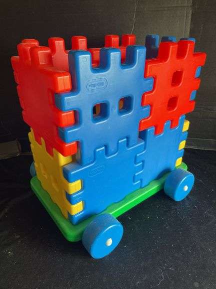 Little Tikes Big Waffle Blocks on Wheeled Base - Ford Brothers, Inc.