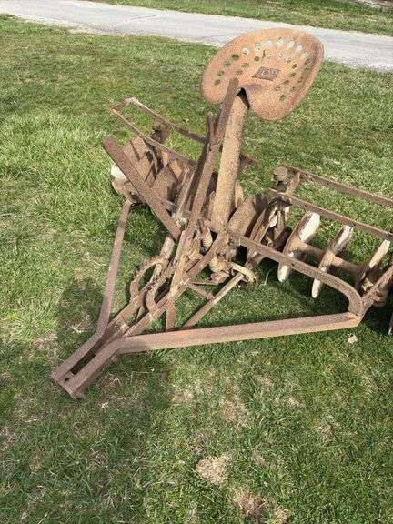 Pull-Behind Disc Harrow Farm Implement - Ford Brothers, Inc.