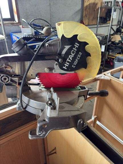 Hitachi C10FCE2 10" Compound Miter Saw - Ford Brothers, Inc.