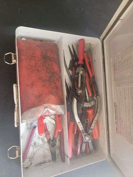 PROTO Tool Kit with Metal Box - Ford Brothers, Inc.