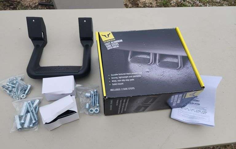 The Bully Brand Cast Aluminum Side Steps - Ford Brothers, Inc.