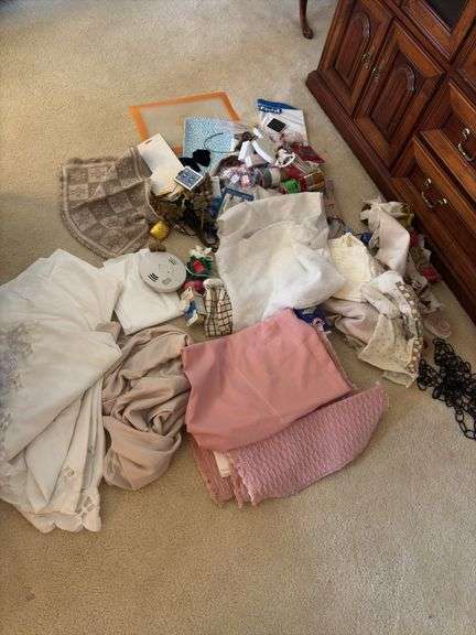 Mixed Household Items: Linens, Decorations, and More - Ford Brothers, Inc.