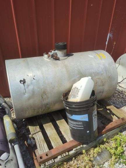 Metal Fuel Storage Tank - Ford Brothers, Inc.