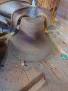 Large Iron Farm Bell with Mounting Bracket - Ford Brothers, Inc.