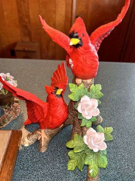 Cardinal Bird Themed Clocks and Figurine Collection - Ford Brothers, Inc.