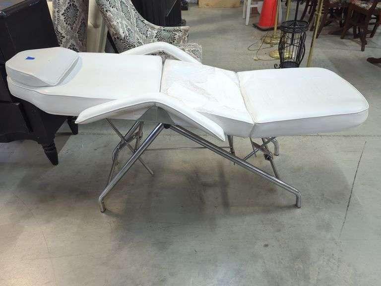 White Folding Massage / Facial Table - Ford Brothers, Inc.