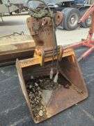 Helac Excavator Bucket Attachment - Ford Brothers, Inc.