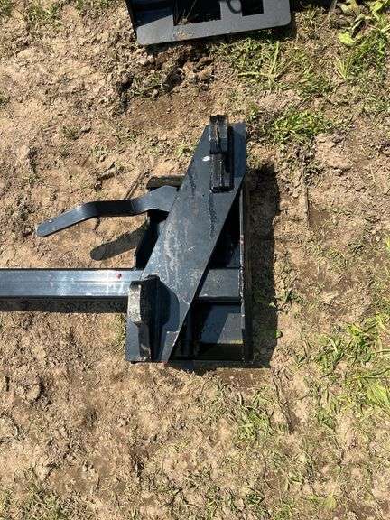 L5 - EURO SKID STEER QUICK ATTACH ADAPTER - Ford Brothers, Inc.