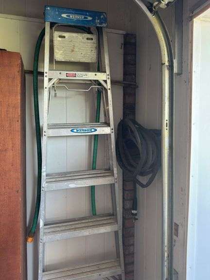 Werner Step Ladder with Hose and Chain - Ford Brothers, Inc.