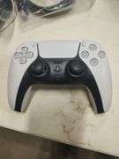 PLAYSTATION WIRELESS CONTROLLER - NIKON CHARGER - HDMI CABLES - Ford ...