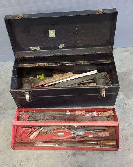 Hinged Lid Tool Box With Removable Tray And Miscellanious Tools ...