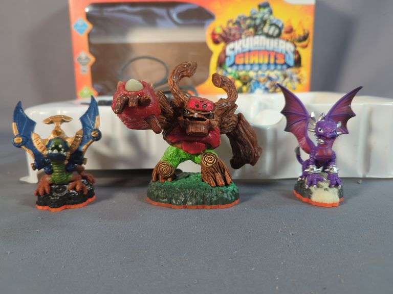 Skylanders Nintendo Wii Starter Pack, Includes Portal, Tree Rex, Cynder ...