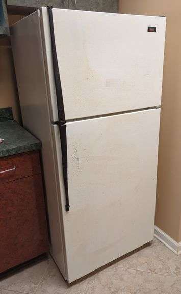 Roper Refrigerator/Freezer, Model NORT14DKXGWO2, 62" x 28" x 28 ...