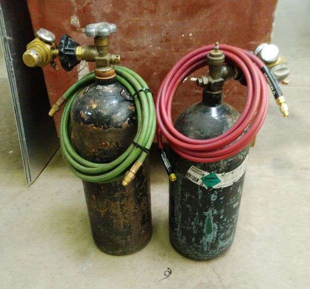 Acetylene Steel Tanks, Qty 2, Includes Gauges and Hoses - Mayo Auction ...