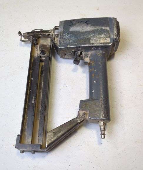 Senco Crown 1/4" Stapler, Model SKSXO-L - Mayo Auction & Realty