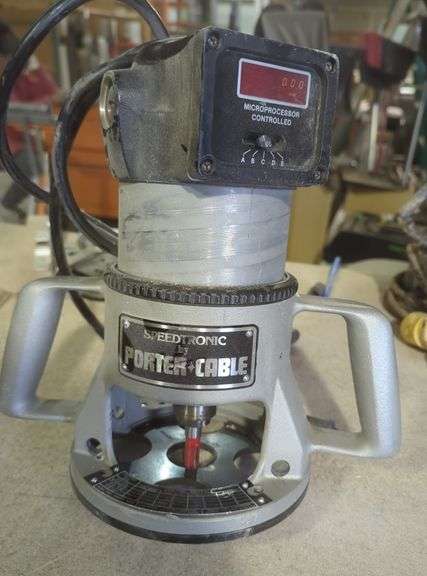 Porter Cable Speedtronic Router, Model 5182 - Mayo Auction & Realty