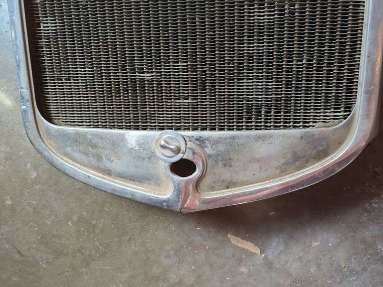 Ford Model A Radiator With Grill - Mayo Auction & Realty