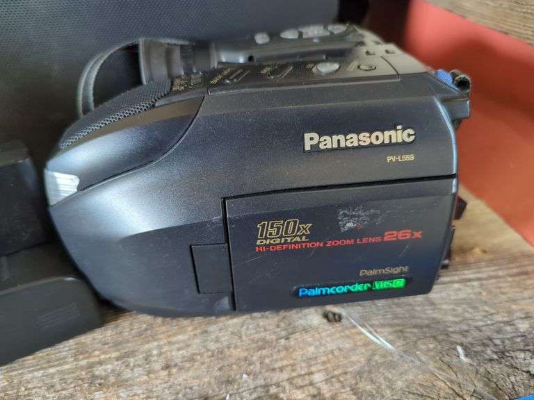 Panasonic Palmcorder VHS Camcorder with Accessories and Case - Mayo ...
