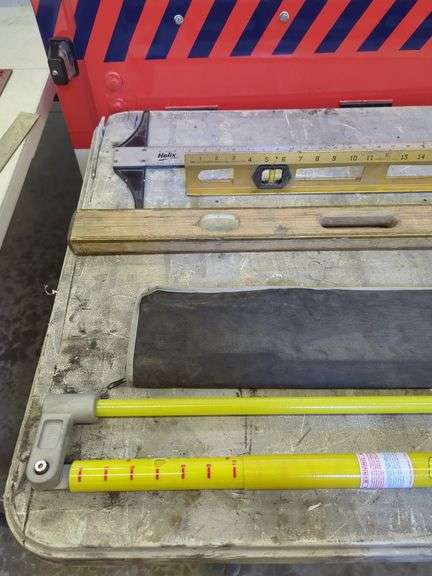 QuickClick Height Stick and Levels - Mayo Auction & Realty