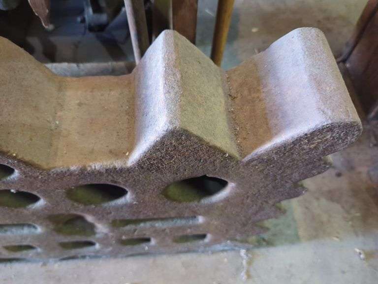 Heavy Duty Iron Blacksmithing Forming Tool - Mayo Auction & Realty