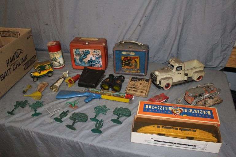 Space Cadet and Go Bots Lunch Boxes, X- Men Thermos, Space Cadet ...