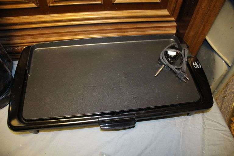 Crofton 1.5 Quart Slow Cooker, Crofton Electric Skillet with Glass Lid ...