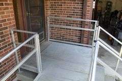 American Access Aluminum Handicap Ramp - Barr Realty & Auction Company ...