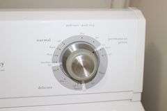 Estate Heavy Duty Washing Machine - Barr Realty & Auction Company, Inc.