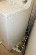 Estate Heavy Duty Washing Machine - Barr Realty & Auction Company, Inc.