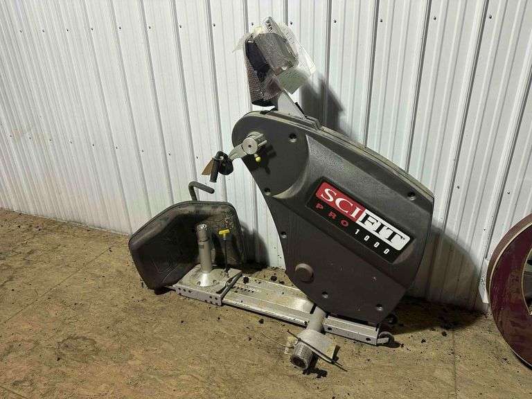 SciFit Pro 1000 Upper Body Machine - Hostetter Auctioneers