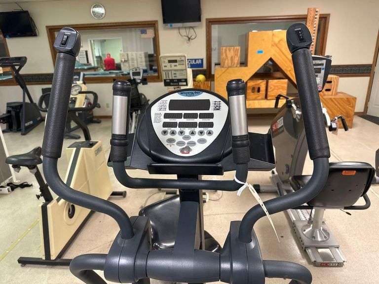 Sports Art 8300 Elliptical Machine - Hostetter Auctioneers