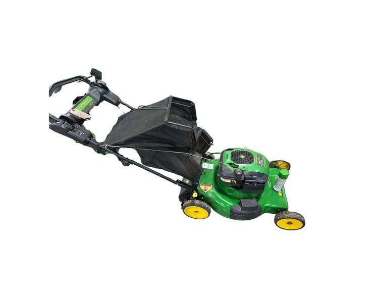 John Deere JS36 7HP Gas Self propelled Mower - Hostetter Auctioneers