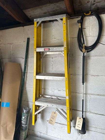 Cuprum 4ft Ladder - Hostetter Auctioneers