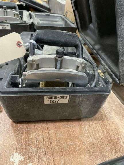 Porter Cable 557 Biscuit/Plate Joiner - Hostetter Auctioneers