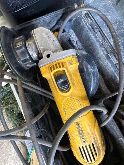 DeWalt 4 1/2in Angle Grinder - Model DW818 - Hostetter Auctioneers