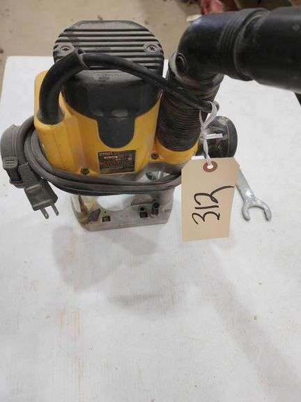 DeWalt Router - Type 2 - Mod. DW621 - Hostetter Auctioneers