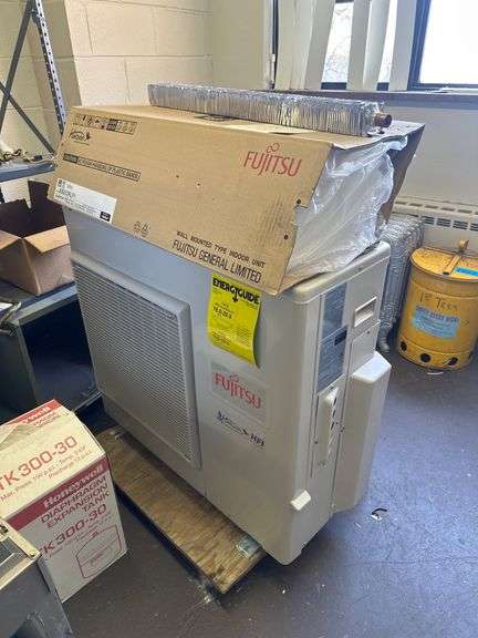 Fujitsu Mini Split Air Conditioner Unit - Model AOU24RLXFZH - Includes ...