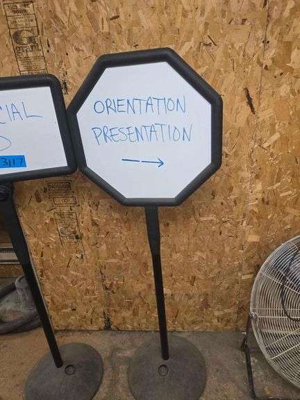 5ft Signs - Hostetter Auctioneers