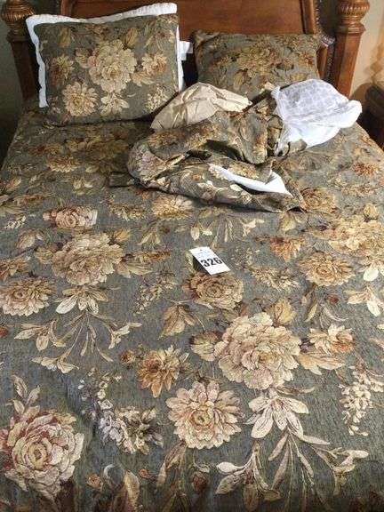 Bedding Set: Queen size Comforter, Pillows, Shams, Dust Ruffle, Curtain ...